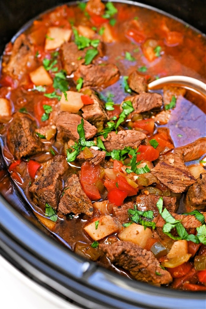 Crockpot Keto Mexican Beef Stew - Easy Hearty Recipe